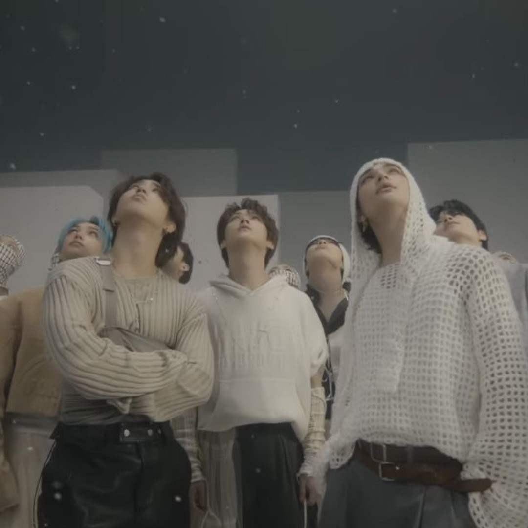 Stream "MEGAVERSE" UNVEIL - Stray Kids by 꼬마별☆ | Listen online for free ...