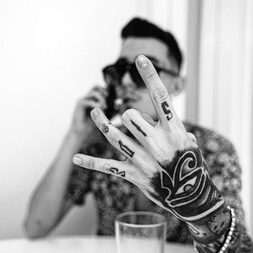 Stream DZWS - Ai zis de mine/Gradele by CLF | Listen online for free on ...