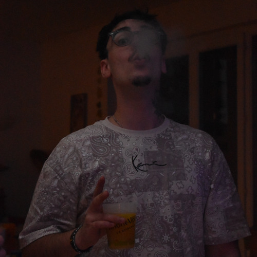 Stream Crispy-Falling Away by Crispy aka Neoceed | Listen online for ...