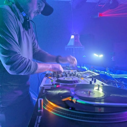 Stream Trevor Wilkes - NYE 2025 at Studio L14 by Trevor Wilkes | Listen ...