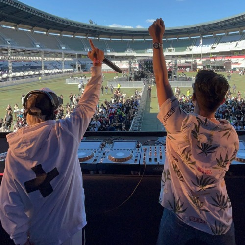 Listen to music albums featuring GroovyRoom Mixset @ ULTRA MUSIC ...