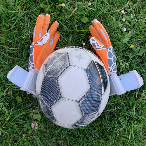 Stream Manuel Riemann by Onkel Fußball | Listen online for free on ...