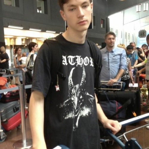 Stream Skin by Bladee [acoustic cover] by CHXMMYDRXGON | Listen online ...