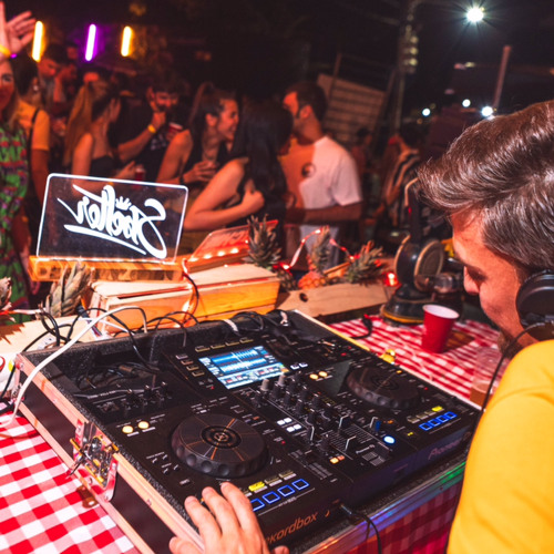 @suntchine's link in bio | Music, merch and socials | Linktree