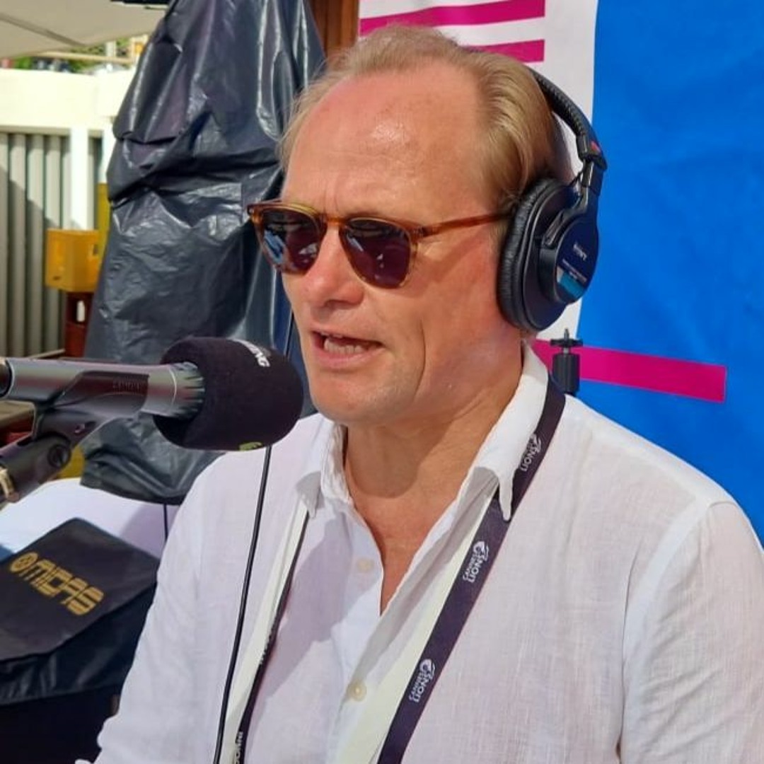 Stream episode Marcel Molenaar (LinkedIn) - Marketing Report 23 juni 2022 deel 1 by New Business ...