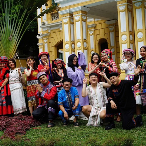 Stream Sales. Fashion Show Music. 28Apr25 final by Kim Ngan Huynh | Listen online for free on ...