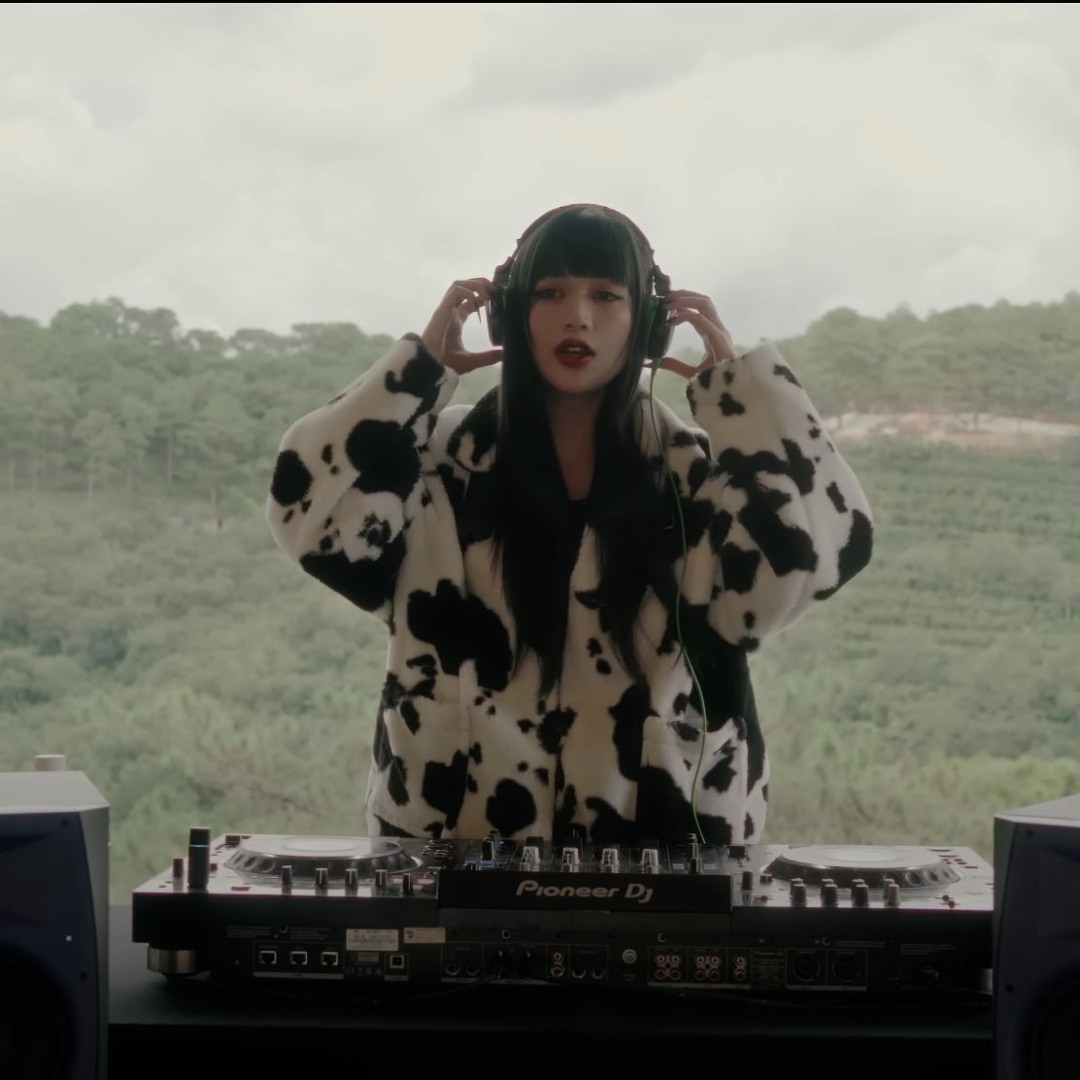 Stream VIET DEEP - DJ Rin by Allain | Listen online for free on SoundCloud