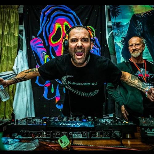 Stream Rave Family Rip Up by kamakaze-dj (3am crew) | Listen online for ...