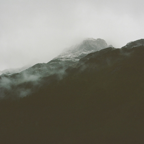 Stream Echoes by Sappheiros | Listen online for free on SoundCloud