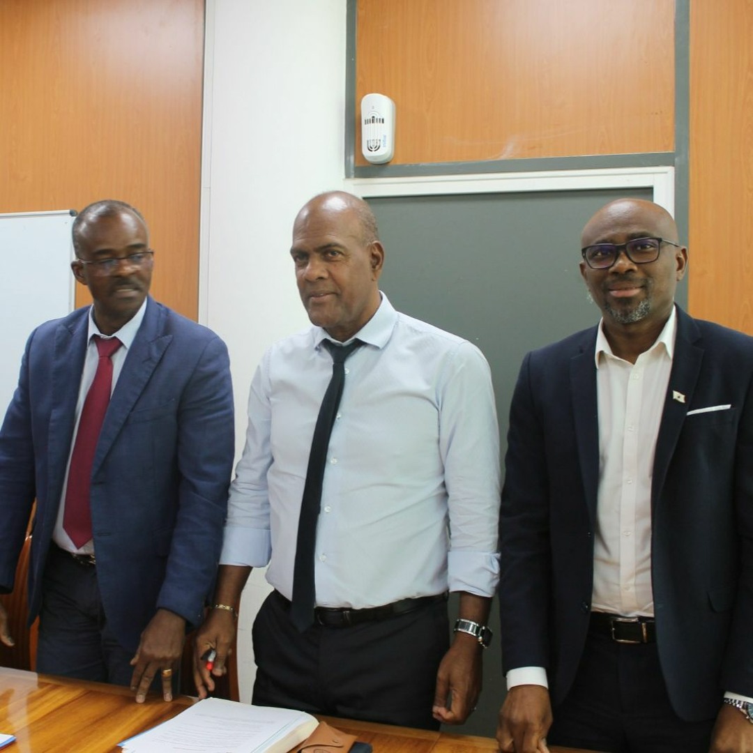Stream Ben Issa Ousseni et Ary Chalus lors d'une rencontre entre ...