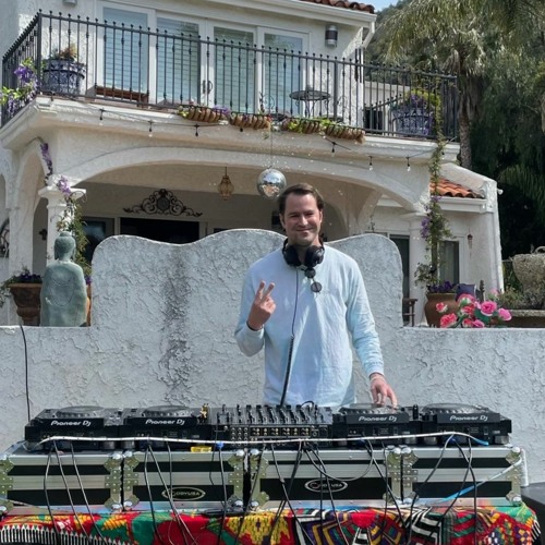 Stream Pinkies Out - DJ Retreat 2023 by cvdub | Listen online for free ...