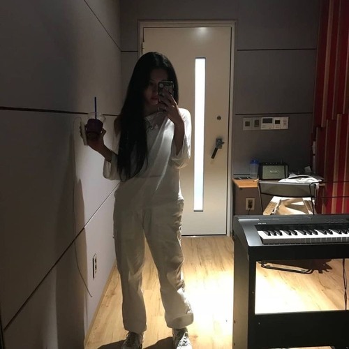 Stream Bryson tiller unreleased live by luvk1tty | Listen online for ...