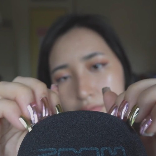 Stream Clareee ASMR | Listen to Tingly Mic Tapping and Scratching ...