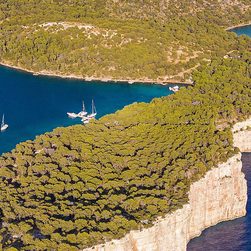 Stream Afrobula Xmas (I Shopped) by krush groove | Listen online for ...