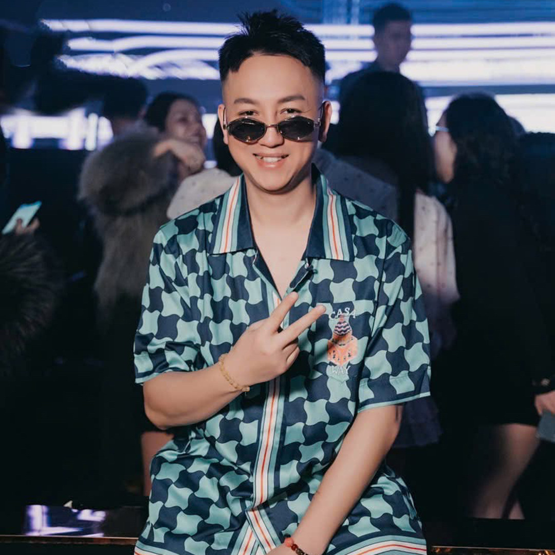 Stream Titan Special Gift By DJ Daniel by DJ Daniel | Listen online for ...