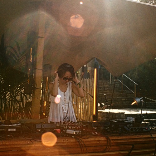 Stream Mari at Dekmantel Selectors 2023 by dekmantel | Listen online ...