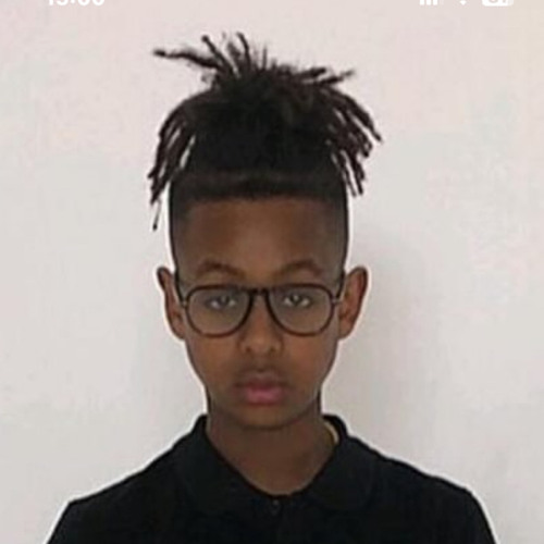 Stream Adouli- chocktillstånd 2023 by fxzBNL | Listen online for free ...