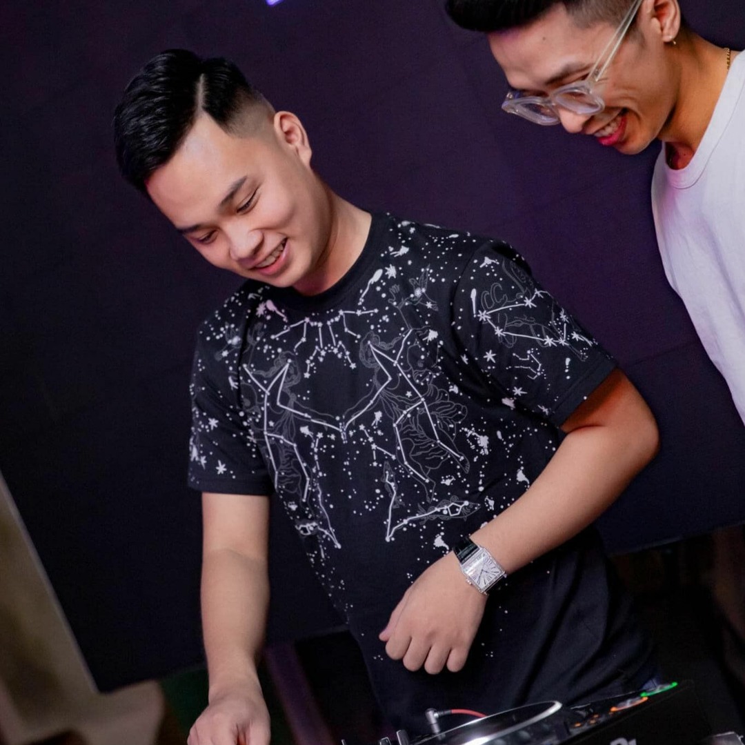 Stream Duy Minh | Listen to VKEY DA PRODUCER playlist online for free ...