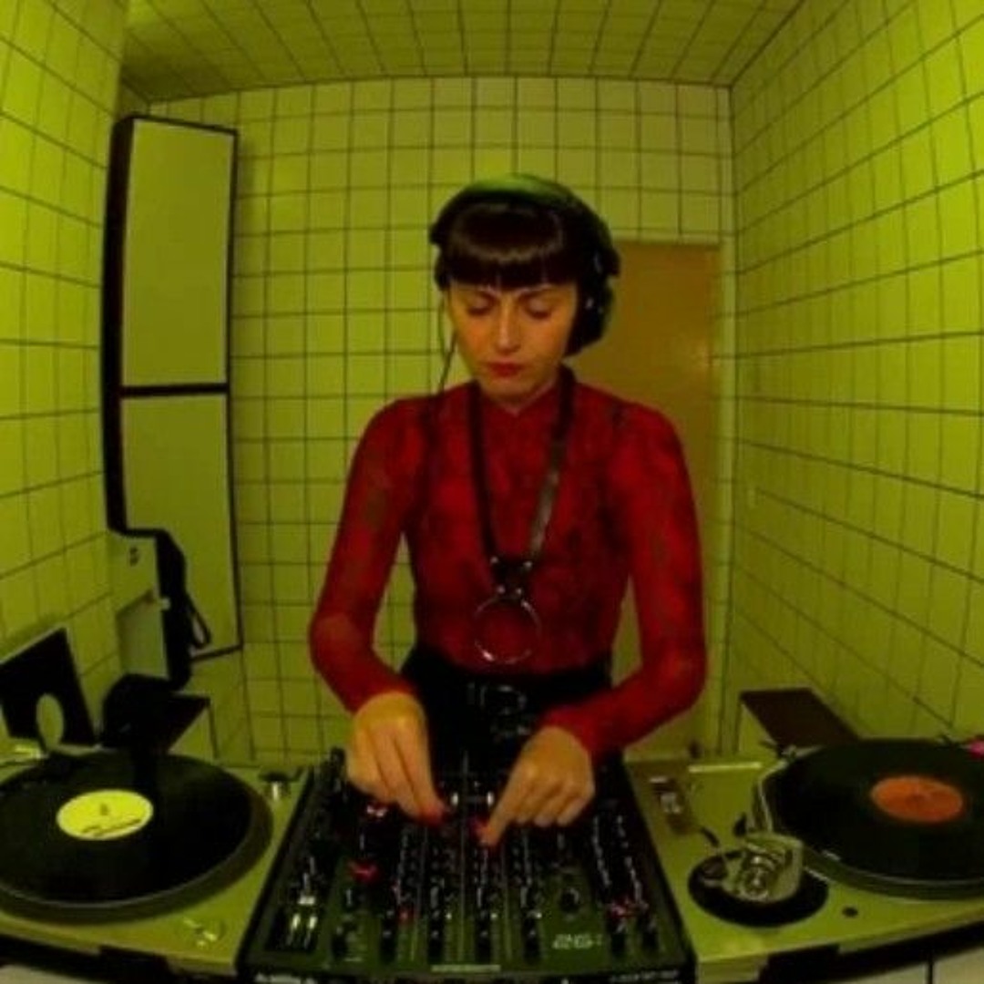 Stream Beam Scotch | Listen to The Lady Machine | HÖR Berlin | Techno ...