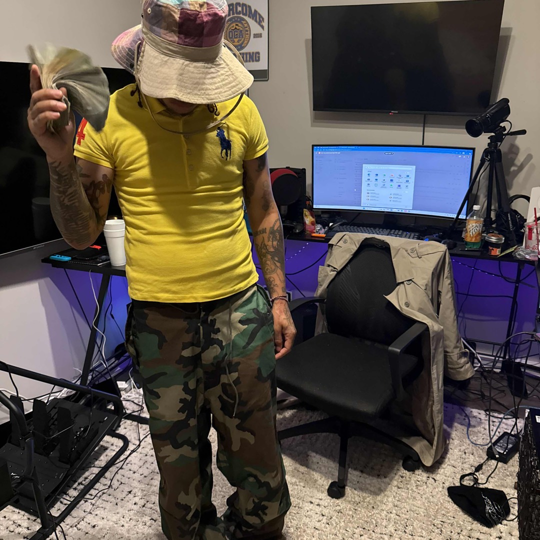 Stream party bus x lou.mp3 by lilcandypaint *Candypaint | Listen online ...