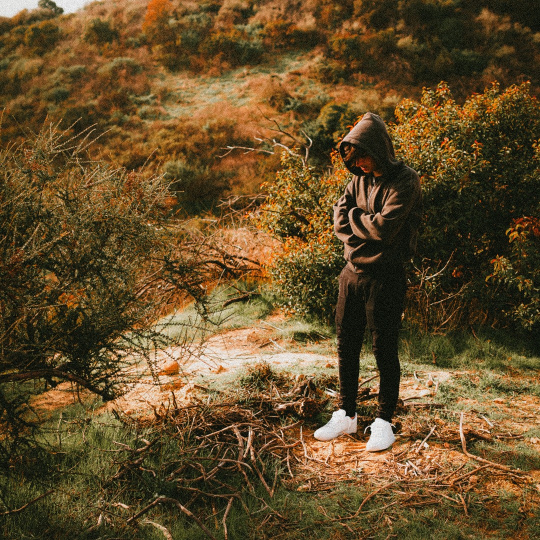 Stream Lil Gaz - She Looks Better Than She Acts by LIL GAZ | Listen ...