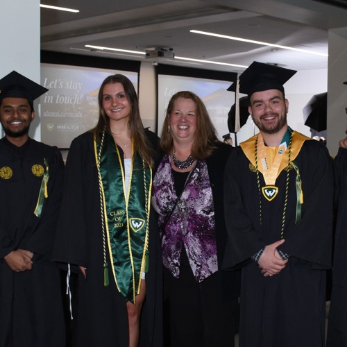 Stream Lori Sisk Halftime Interview by waynestate | Listen online for ...