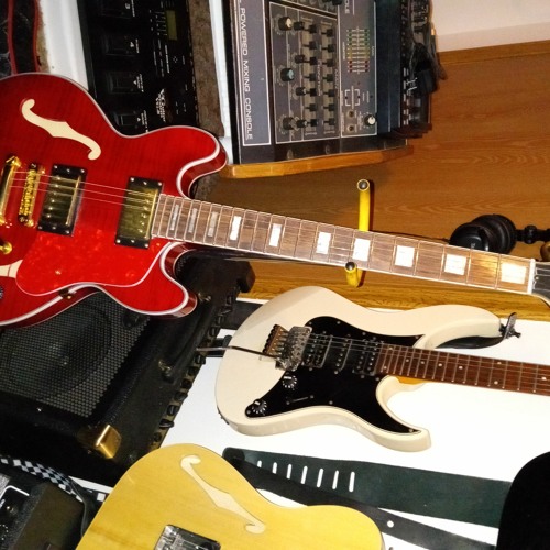 Stream Red Gibson ES 339 Custom by Cecil Boone | Listen online for free ...