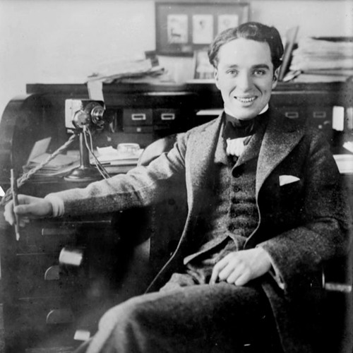 Stream Smile (Charlie Chaplin/John Turner and Geoffrey Parsons) by ...