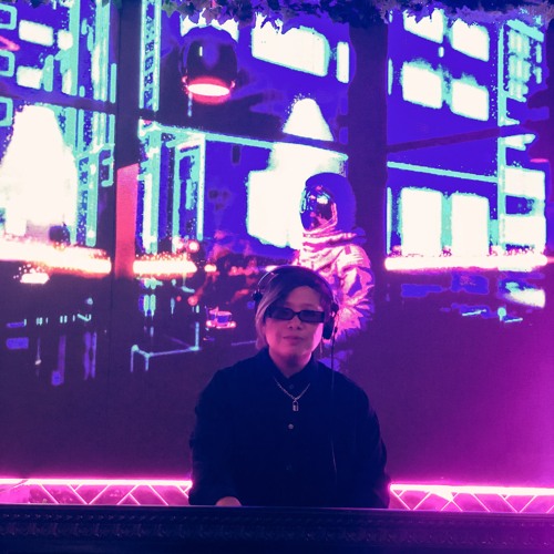 Stream DJ KROFT - REWIND 002 (A DIFFERENT KIND OF 90s) by Kroft ... Stream DJ KROFT - REWIND 002 (A DIFFERENT KIND OF 90s) by Kroft ...