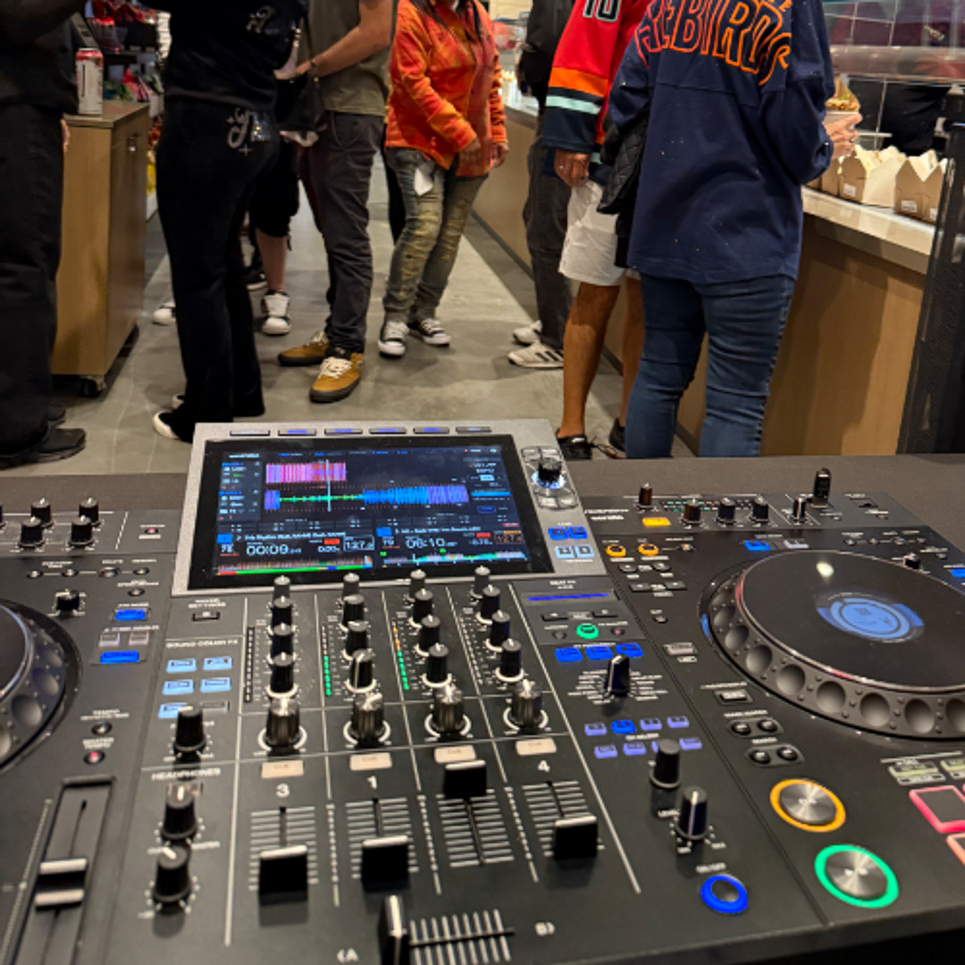 Stream gabinos @ acrisure // House & R&B DJ MIX (ft. TC4, tauste ...