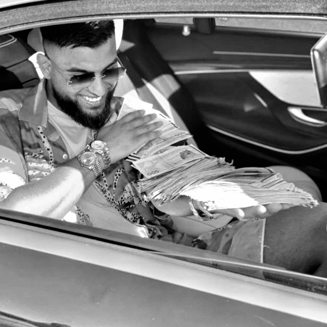 Stream sympat | Listen to Alle Larry 44 Leaks playlist online for free ...