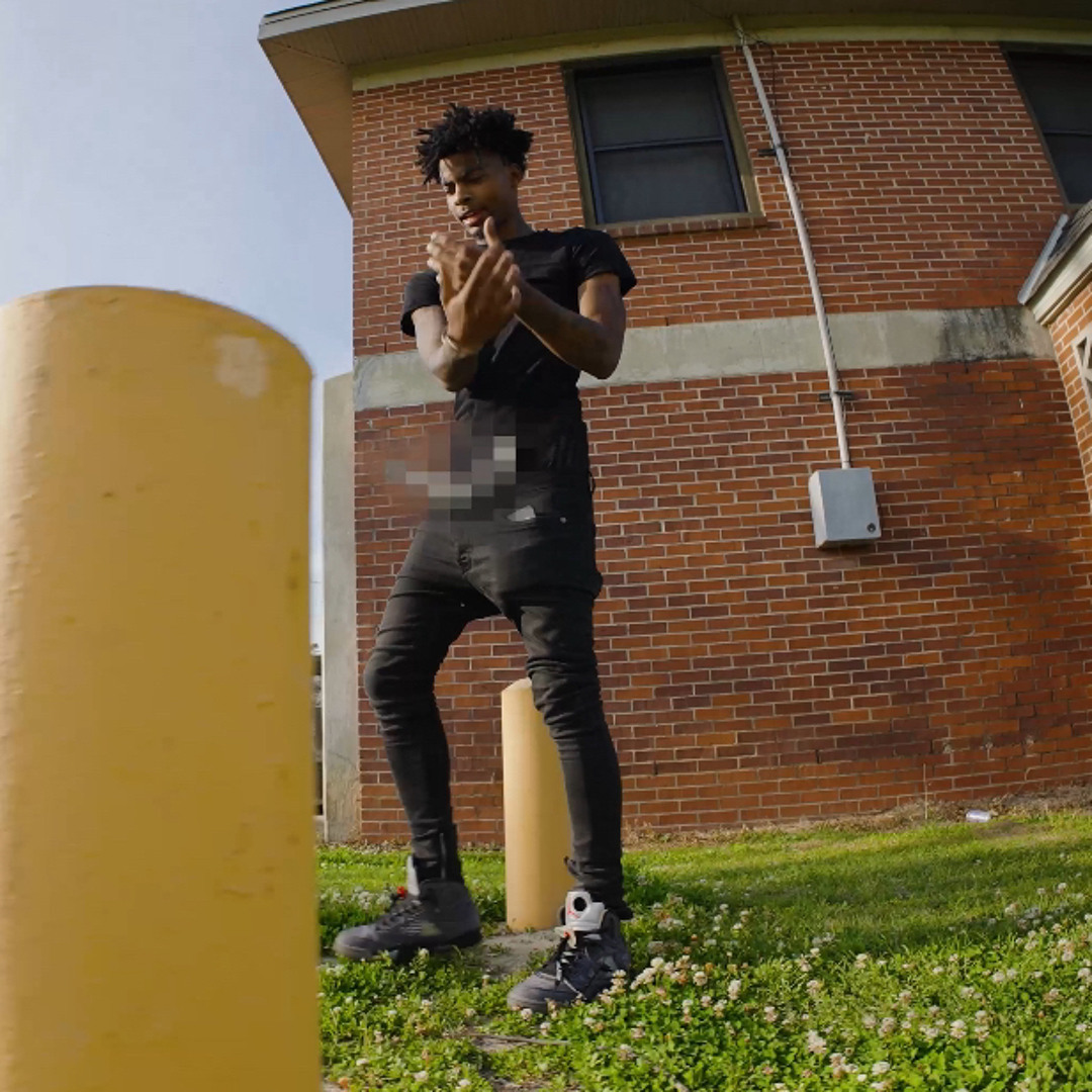 Listen to LAZER DIM 700 - Discussable (prod goxan) by LAZER DIM 700 in ...