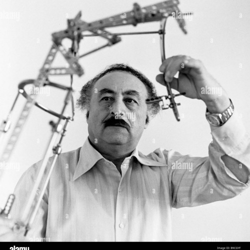 Stream episode Gavriil Ilizarov, orthopédiste russe inventeur du ...