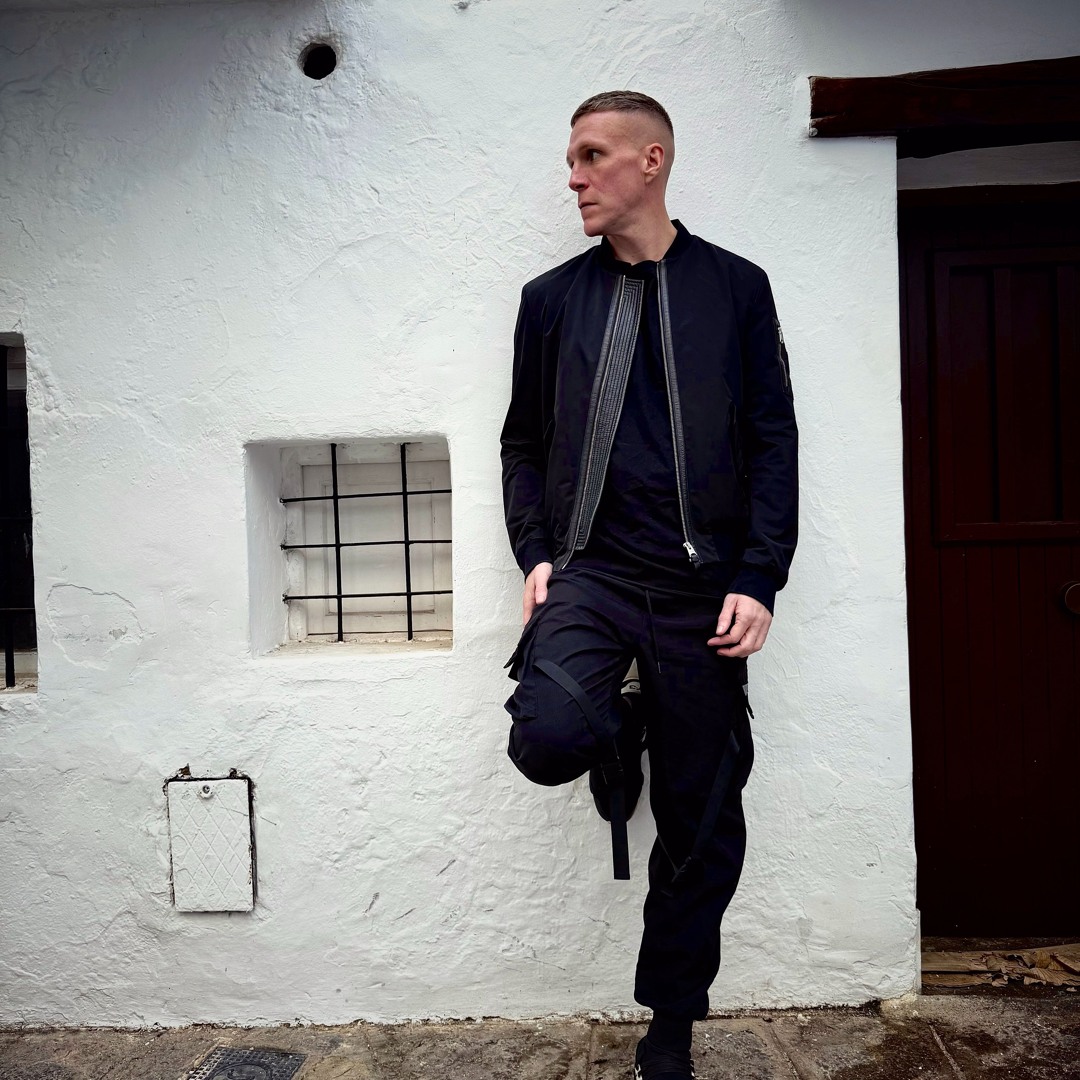 Stream Eli Brown & Lusu Feat. Sarah De Warren - Escape From Planet ...