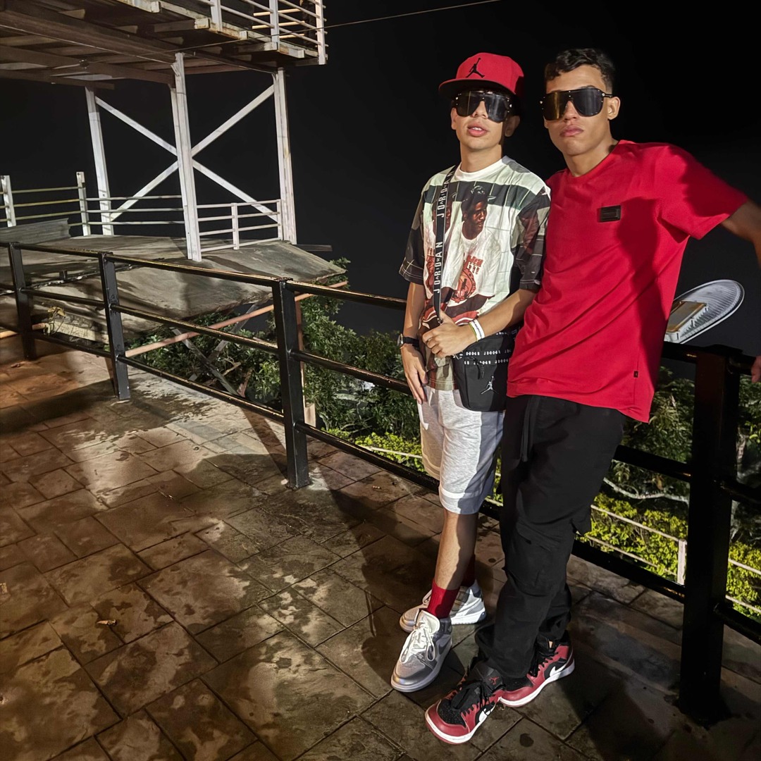 Stream JR B2B BU ️ HERMANO DE OTRA MADRE ️‍🩹 by Bryant Uribe | Listen ...