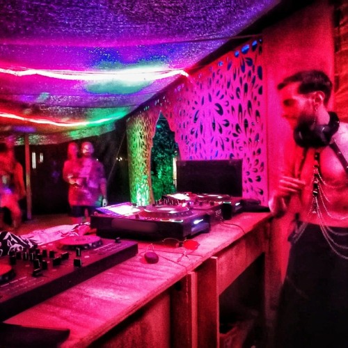 Stream Nowhere Spain 2023 - Glitch opening with sunrise by ༺ Werssatile ...