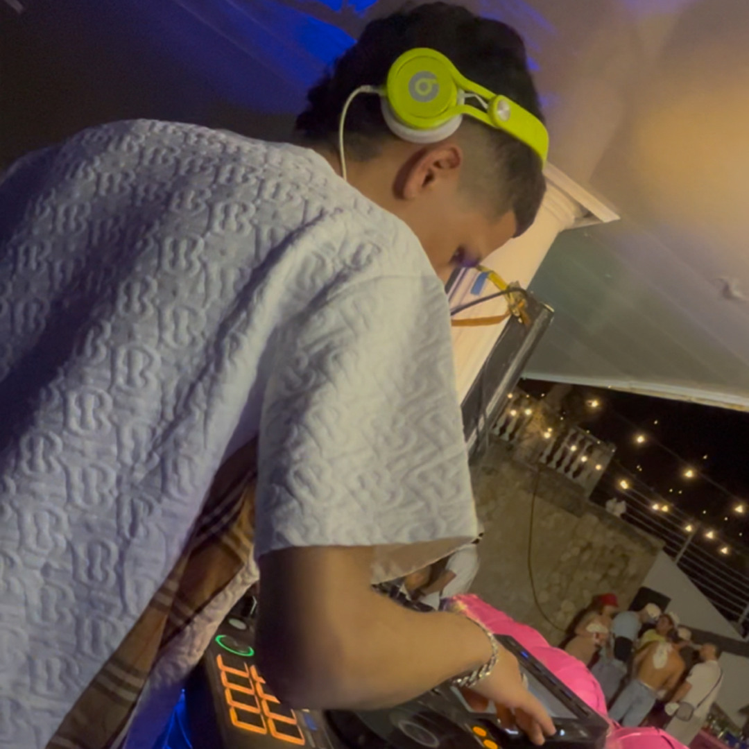 Stream PACK FREE 1K YOUTUBE - JOEL JIMENEZ (+20 TRACKS) by Joel Jimenez DJ | Listen online for ...