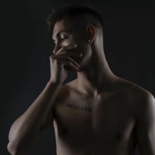 Stream Alberto Grasu x Catau x YNY Sebi - Parașutist by leakuri ...