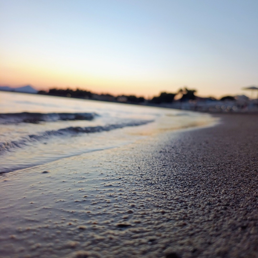 Stream Enlly_Blue_Through_my_soul.mp3 by Viktor | Listen online for ...