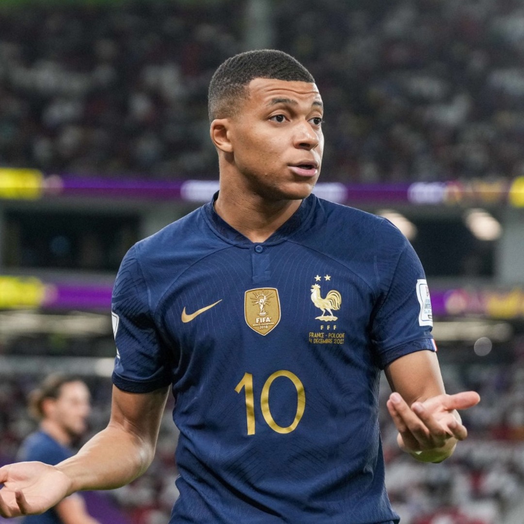 Stream Der Kylian Mbappé Song (Piano Version) by Philip Parker | Listen ...