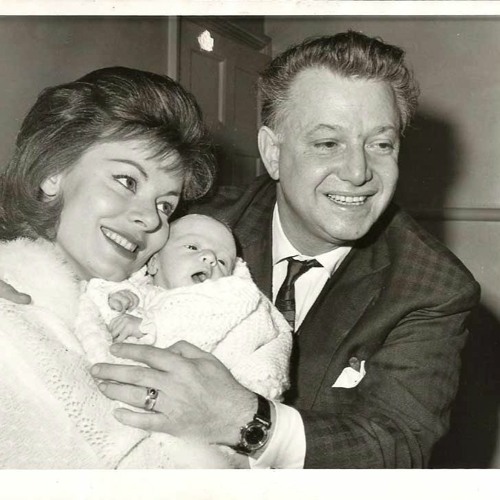 Stream 04 14 21 Mark Stross in studio, joined by international film ...