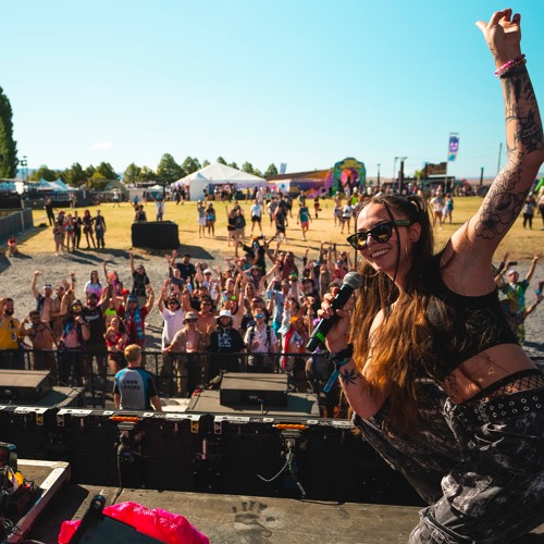 Haylee Wood @ Caterpillar's Garden, Beyond Wonderland, NOS Events ...