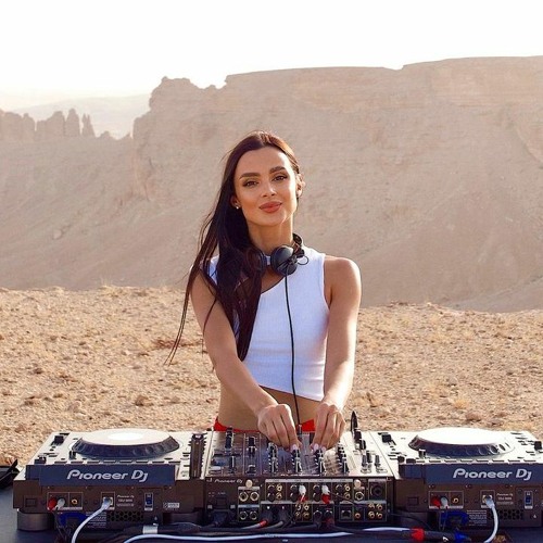 Stream Korolova - Live @ Tuwaiq , Saudi Arabia 4K Melodic Techno ...