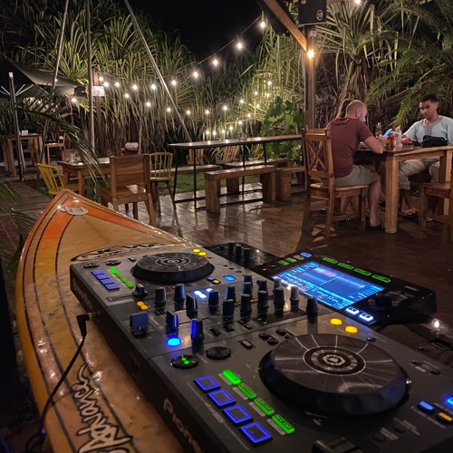 Stream Live Set at Selina Red Frog @Bocas Del Toro, Panama by Victor ...