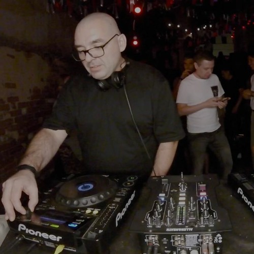 Stream Toshie RTS.FM X Paranoia Bar Kazan [Own Productions Only] by RTS ...