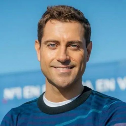 Stream episode EP 815 Pablo Fernandez Alvarez On Selling His First ...