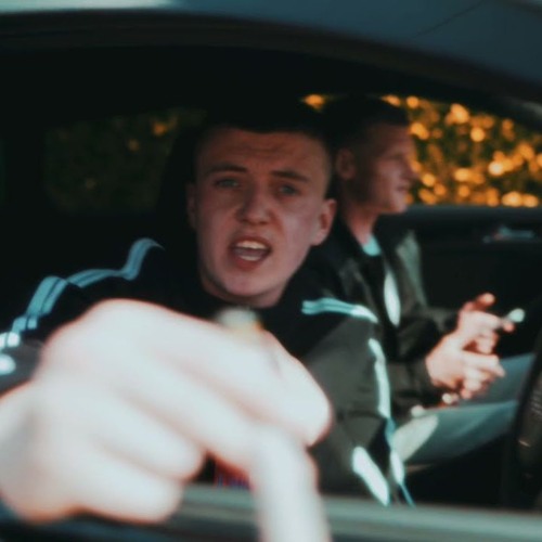 Stream Mc Fraz & Mc Molegrip - Bradford B*tch by 𝕺𝕾𝕿𝕭😈 | Listen online ...