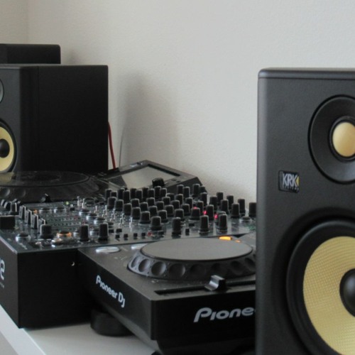 Stream Minimal House DJ set (for real house heads) by Jay Flosse ...