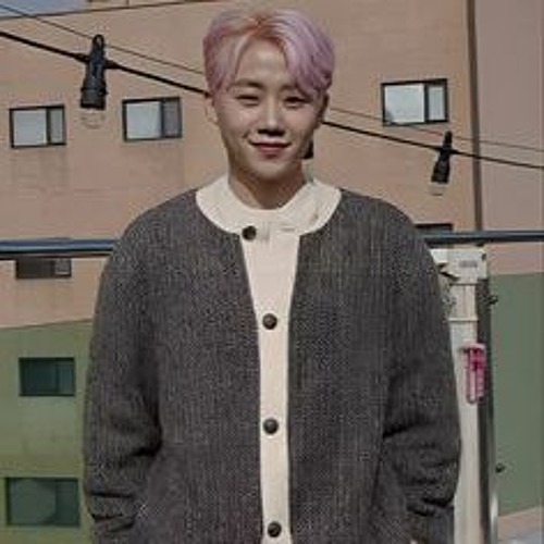 Stream Lúc anh chạm môi cô ta anh có ngần ngại... by TVyy1912 | Listen ...