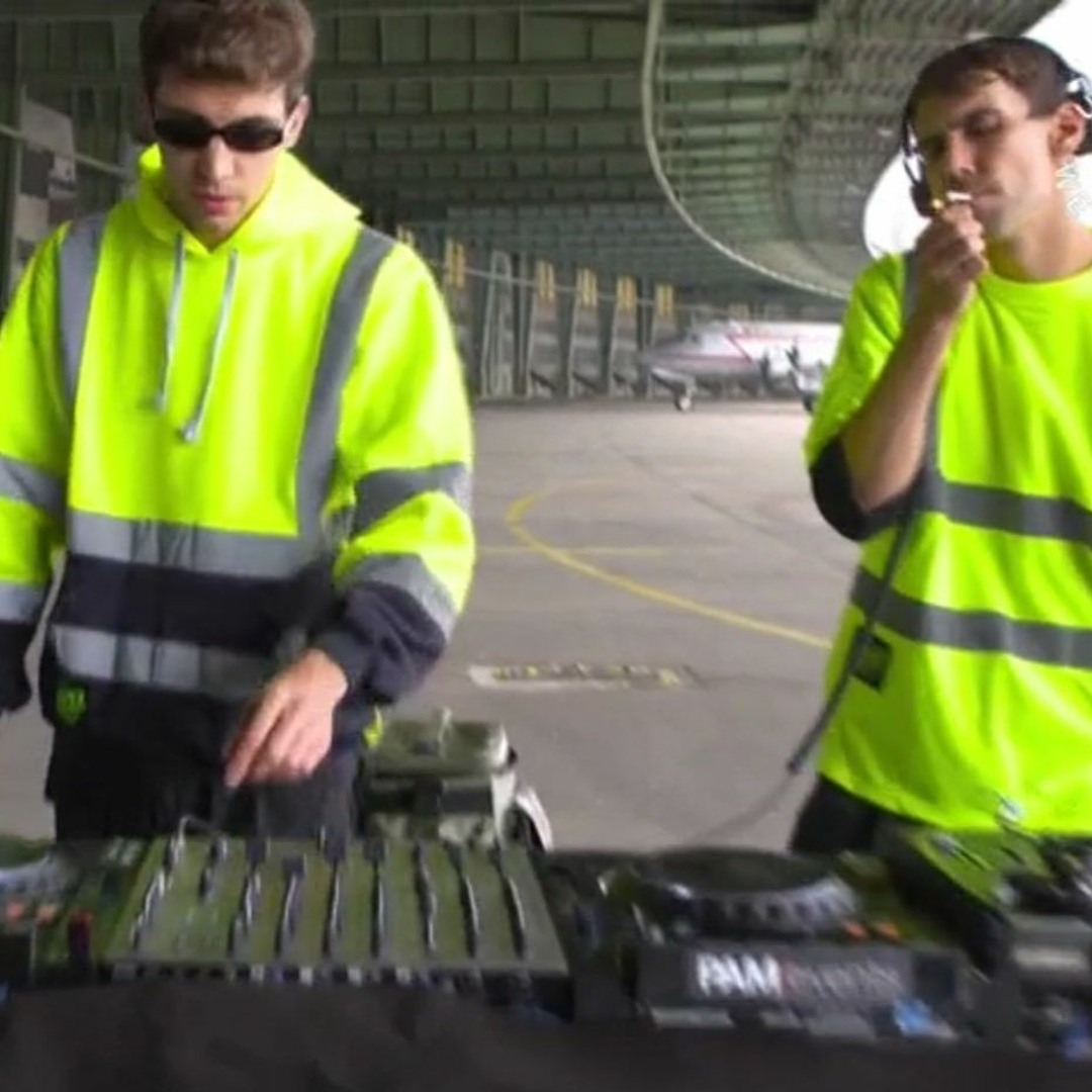 Stream FJAAK @ Flughafen Berlin-Tempelhof by moth | Listen online for ...